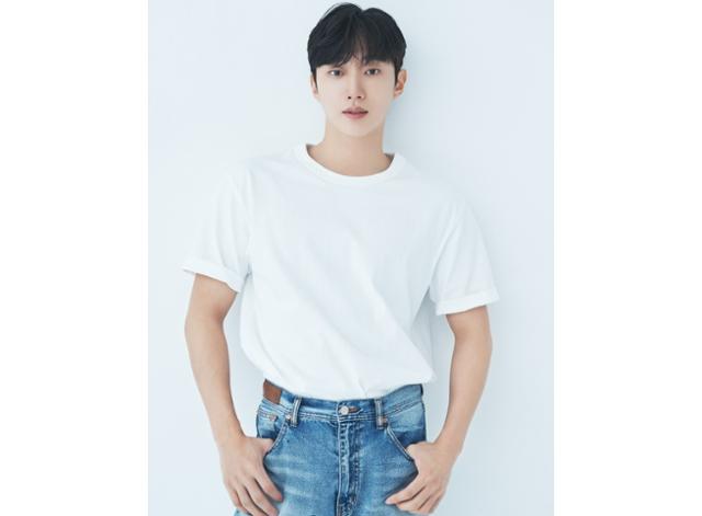 진영, 제천국제음악영화제 개막식 MC 선정 | 한국일보