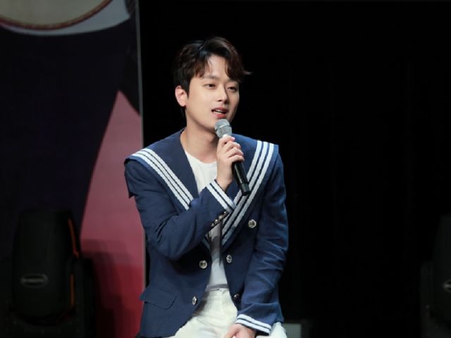 Singer Lee Chan-won Makes a Comeback After Temporary Hiatus Due to ...