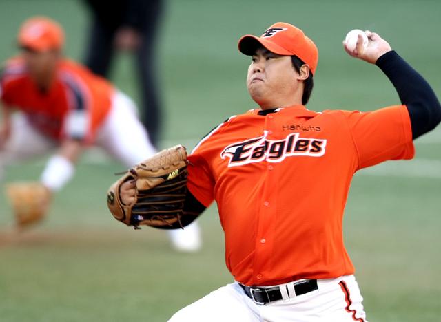 '8년 170억 원' 류현진, 역대 최고 대우로 KBO 컴백