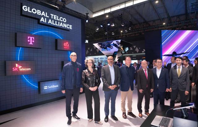 SKT and Samsung Electronics Lead the Way in AI Alliances at MWC 2024 - News Directory 3