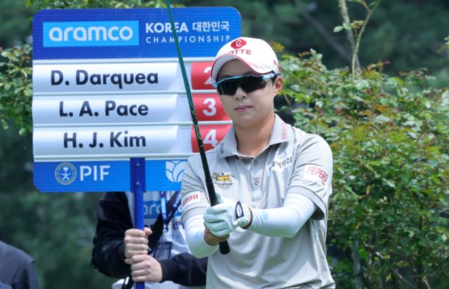 신지애, JLPGA 메이저 대회 우승... 이예원은 KLPGA 가장 먼저 2승 | 한국일보