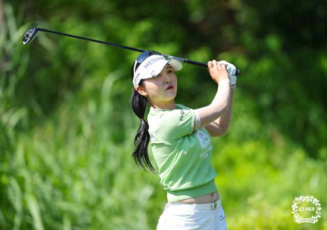 2주 휴식 마친 KLPGA 투어...'3승' 이예원 vs '7연속 톱10' 유현조 격돌 | 한국일보